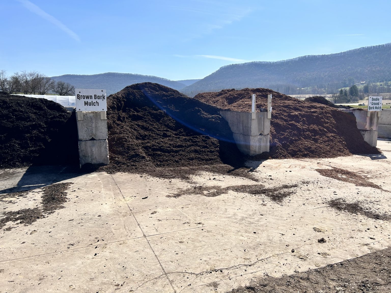 Mulch and Landscape - Mackeyville Greenhouse & Marketplace